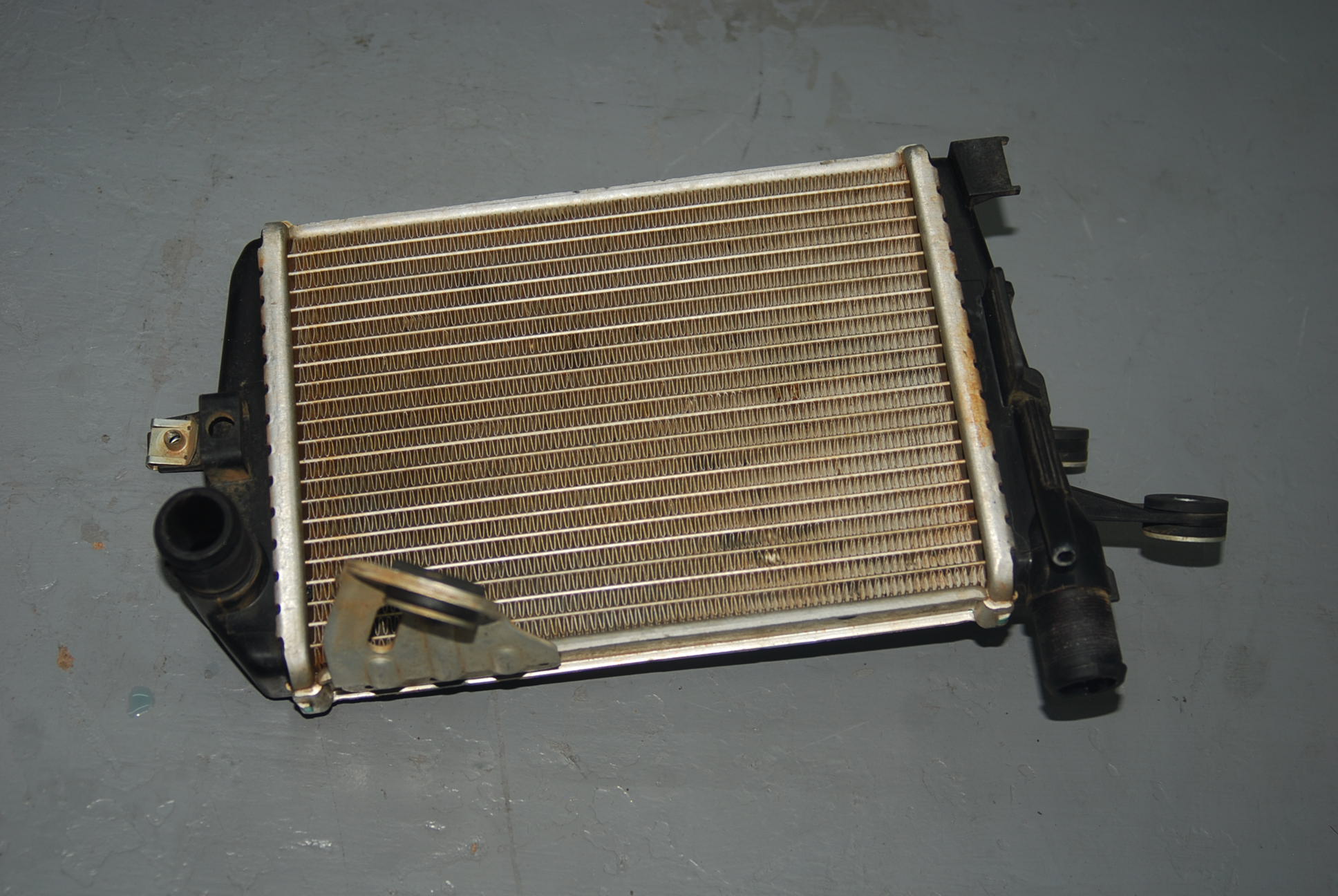 2017 BMW R 1200 GS RALLY RADIATOR L/H – Motorcycle Salvage SA Parts