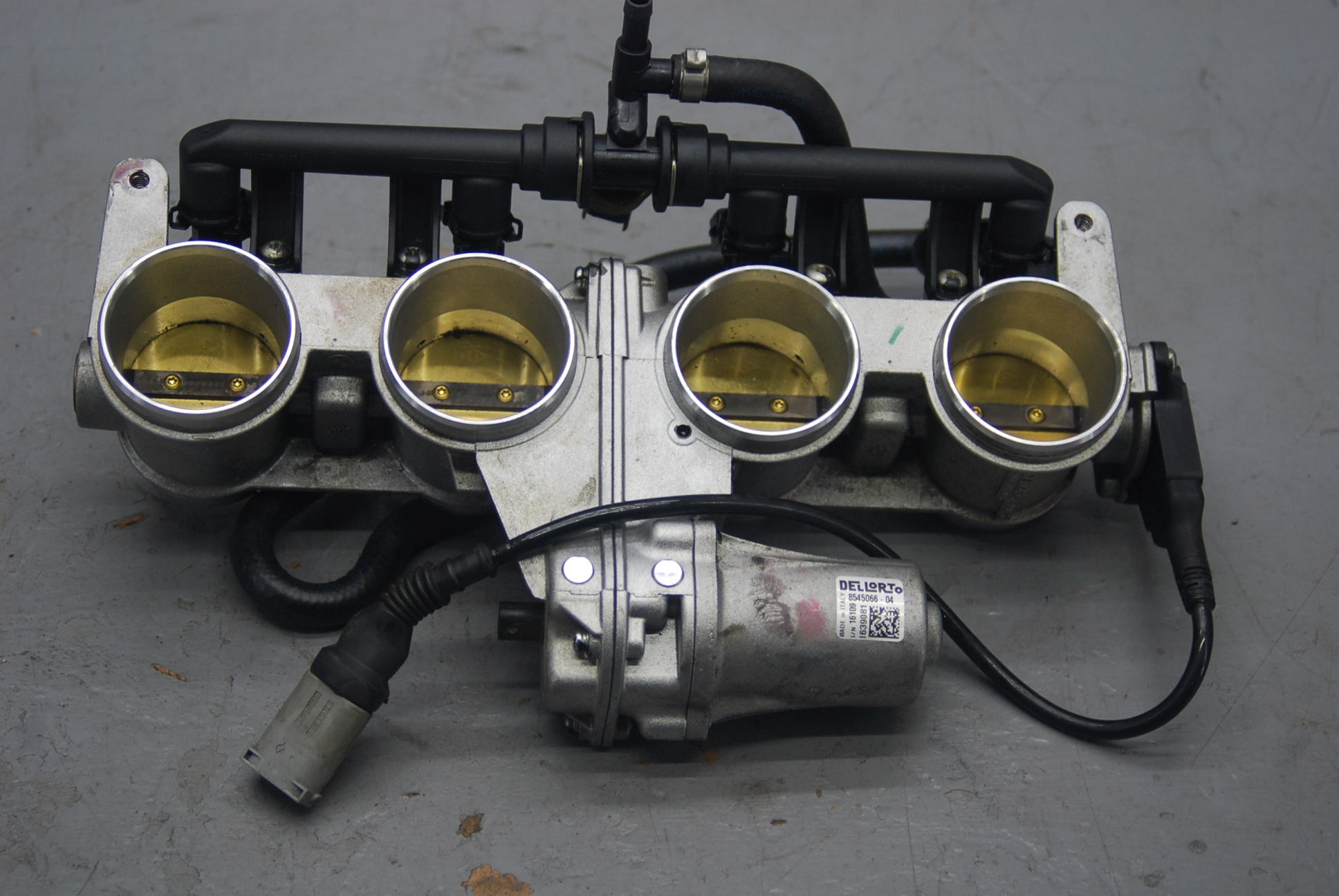2018 BMW S 1000 RR THROTTLE BODY – Motorcycle Salvage SA Parts