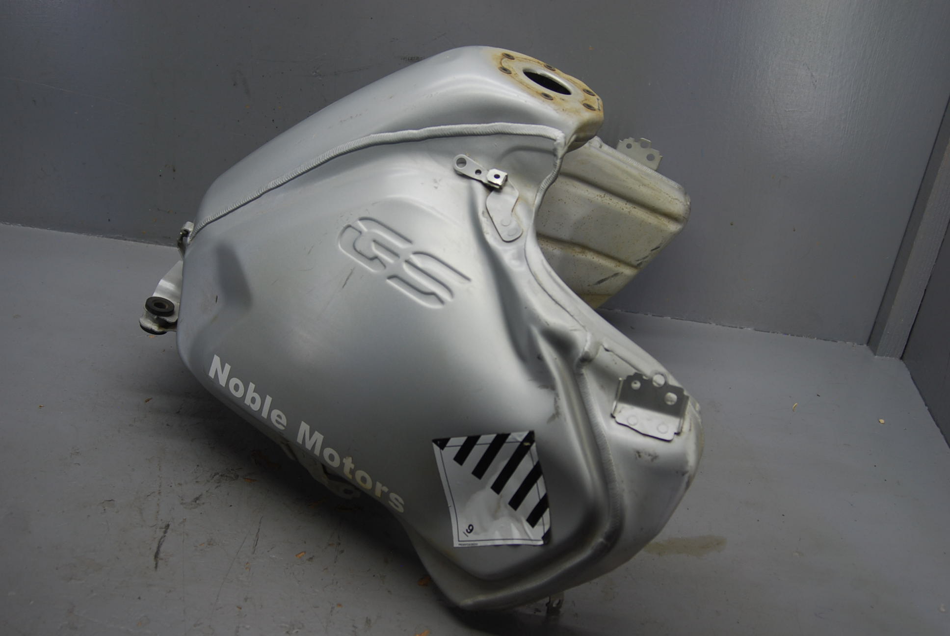 2014 BMW R 1200 GS FUEL TANK – Motorcycle Salvage SA Parts