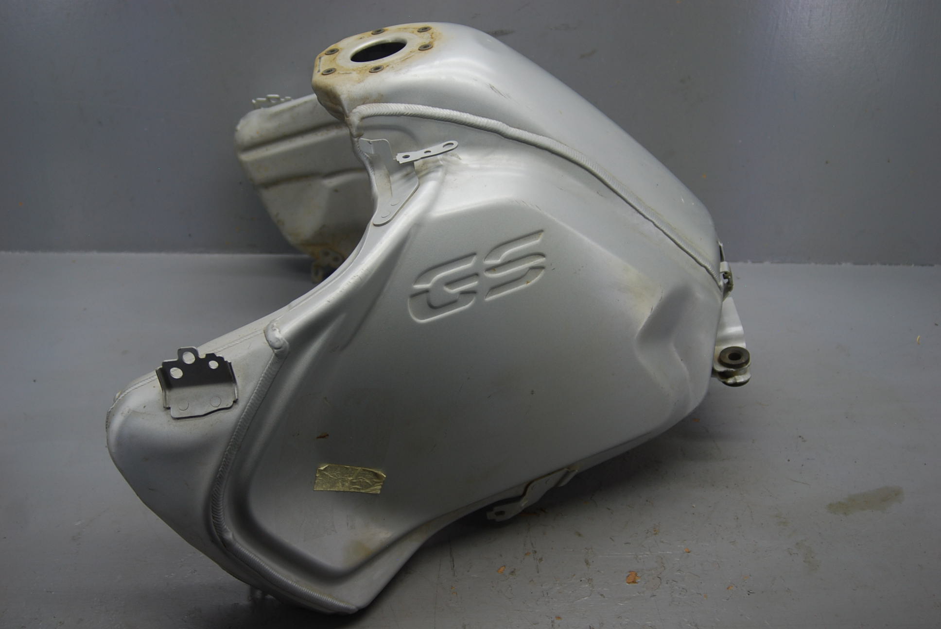2014 BMW R 1200 GS FUEL TANK – Motorcycle Salvage SA Parts