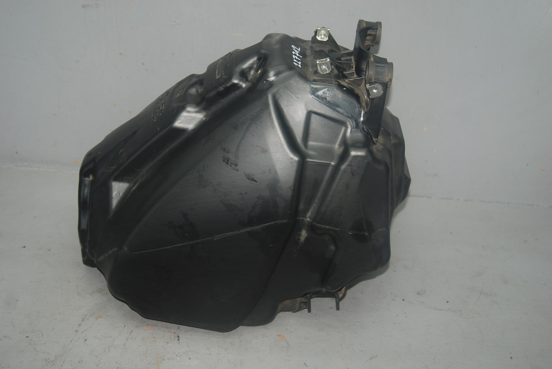 2019 BMW R 1250 GS FUEL TANK – Motorcycle Salvage SA Parts