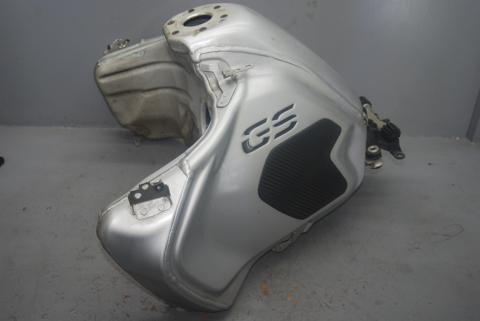 2014 BMW R 1200 GS ADV FUEL TANK – Motorcycle Salvage SA Parts