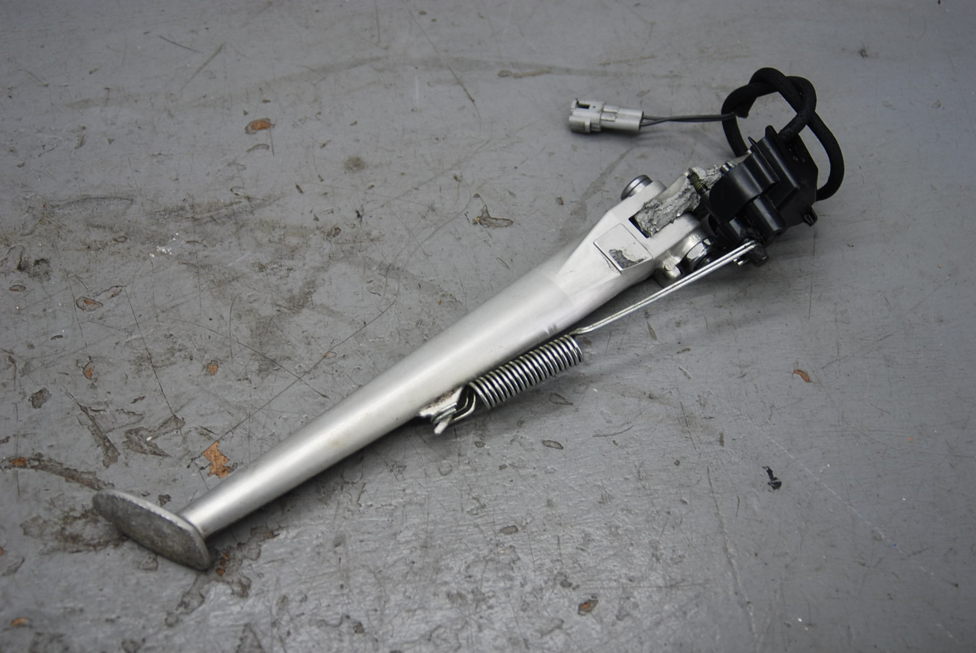 2022 TRIUMPH STREET TRIPLE RS 765 SIDE STAND – Motorcycle Salvage SA Parts