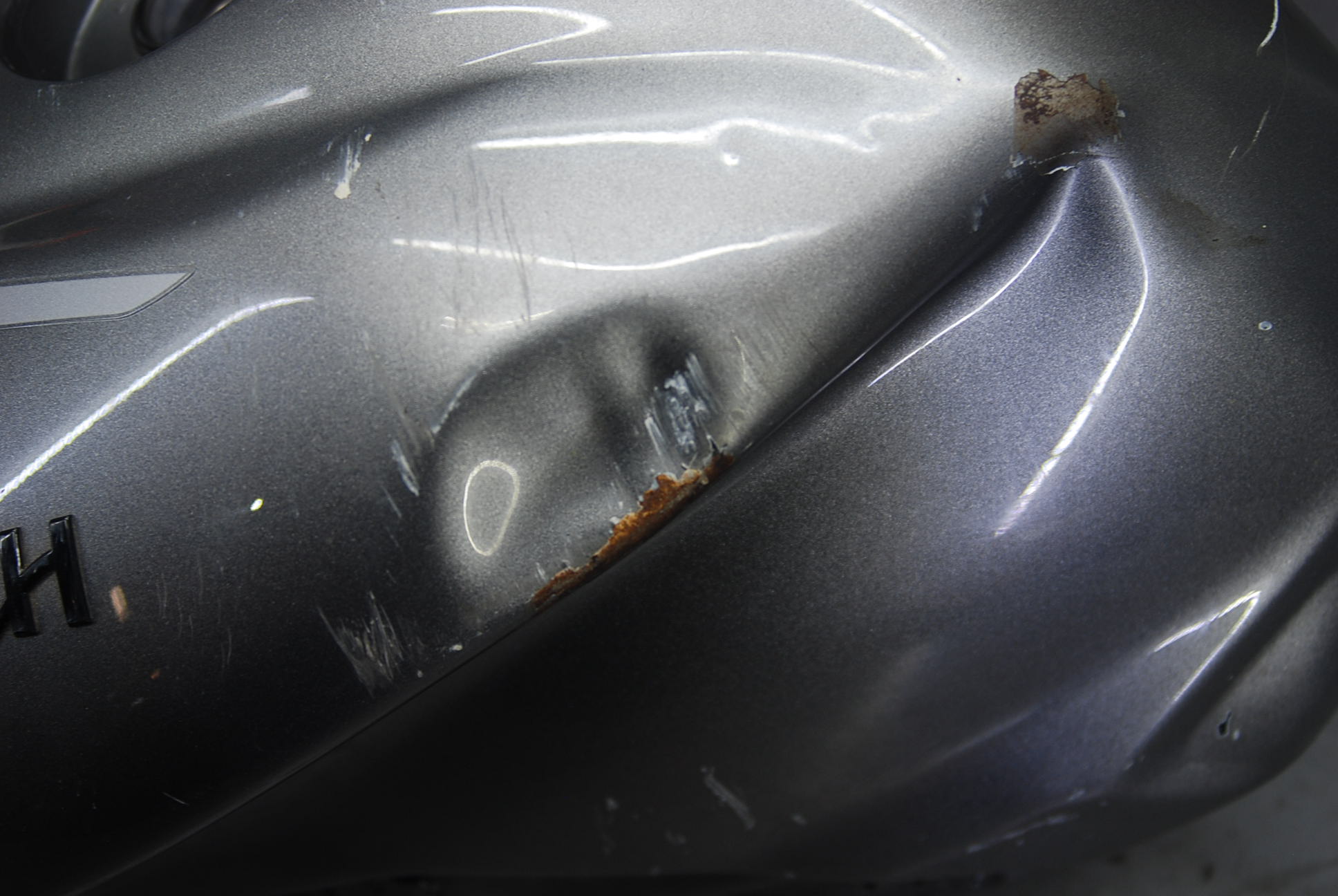 2022 TRIUMPH STREET TRIPLE RS 765 FUEL TANK – Motorcycle Salvage SA Parts
