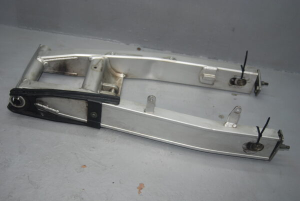 2004 YAMAHA FZ 6 SWING ARM – Motorcycle Salvage SA Parts
